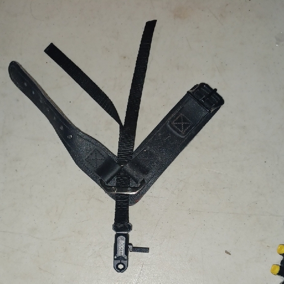 Scott | Accessories | Trigger Buckle Arrow Release Aid Archery Leather ...